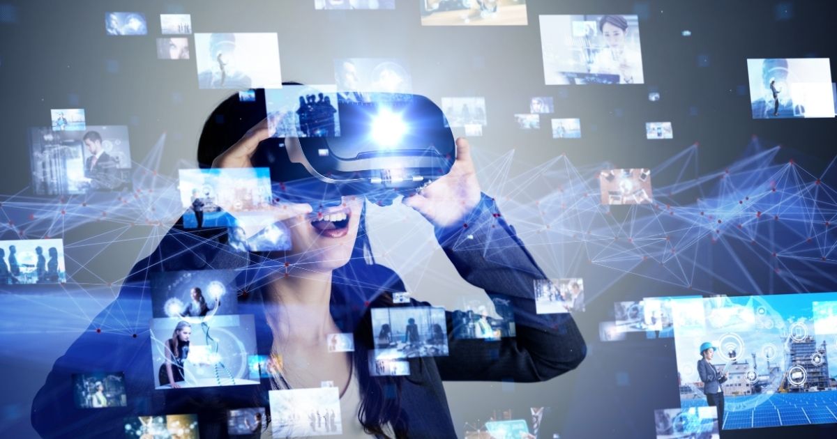 What Is Virtual Reality Technology? How Does A VR Work?